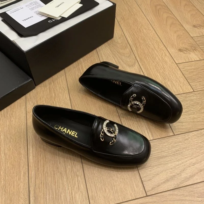 Value-priced Chanel Slippers