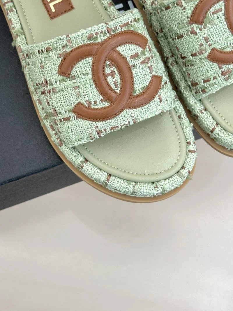 Accurate model Chanel Slippers