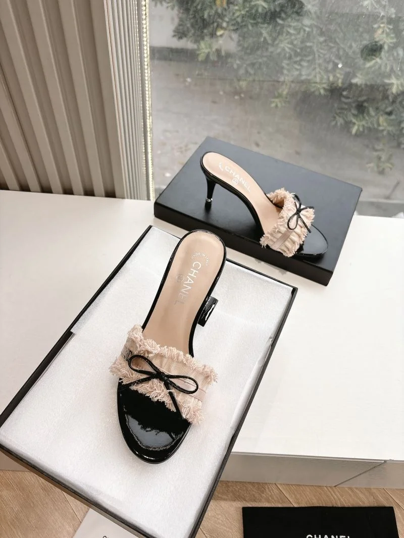Low-cost Chanel Slippers