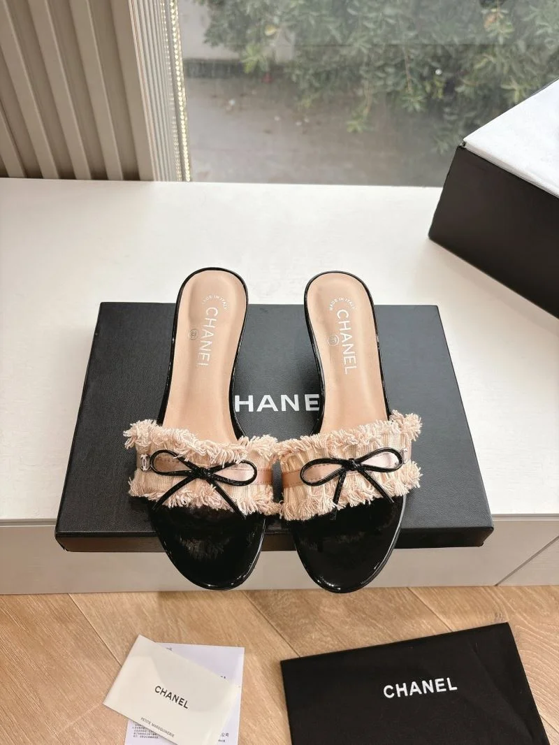 Top match Chanel Slippers