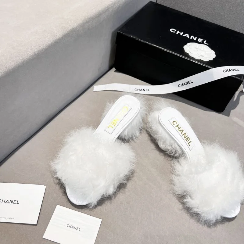 1:1 copy Chanel Slippers