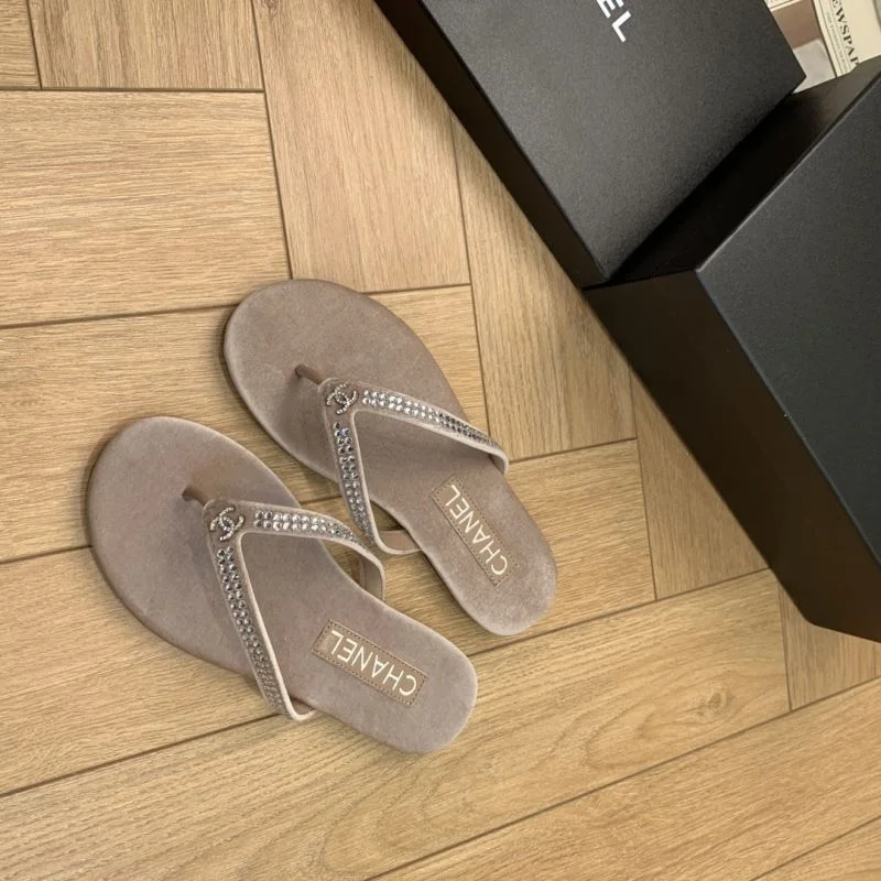 Top match Chanel Slippers