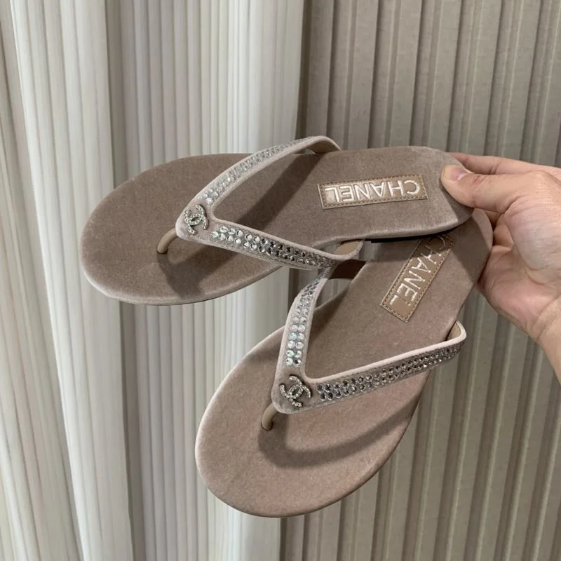Top match Chanel Slippers