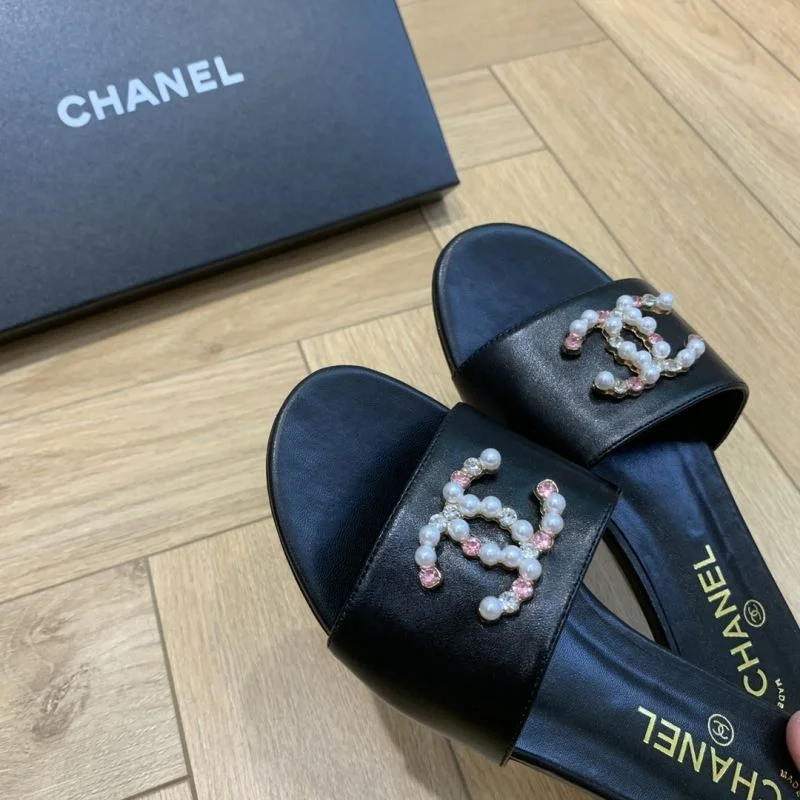 Accurate model Chanel Slippers
