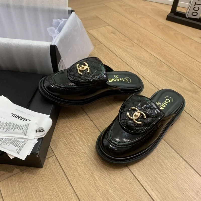 Top match Chanel Slippers