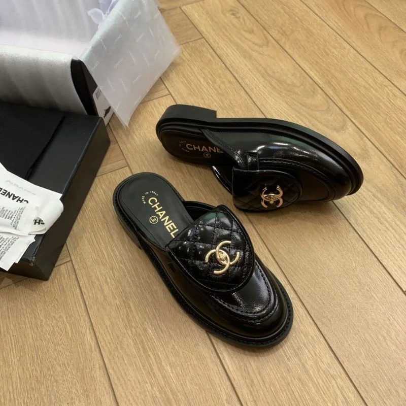Top match Chanel Slippers