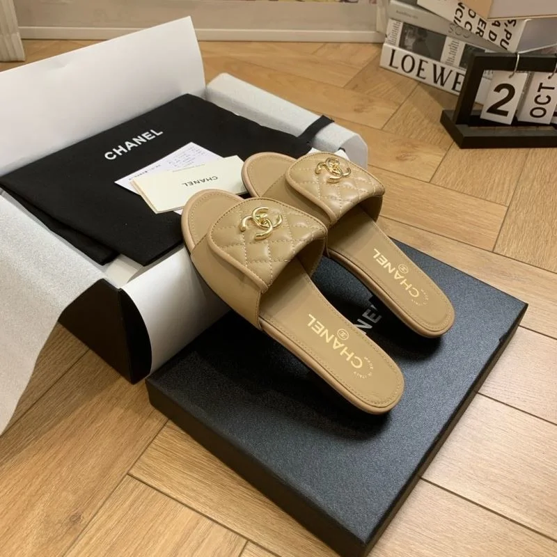 Accurate model Chanel Slippers