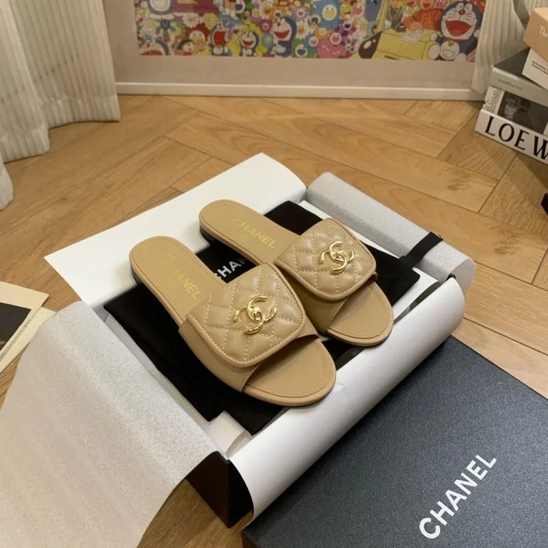 Accurate model Chanel Slippers