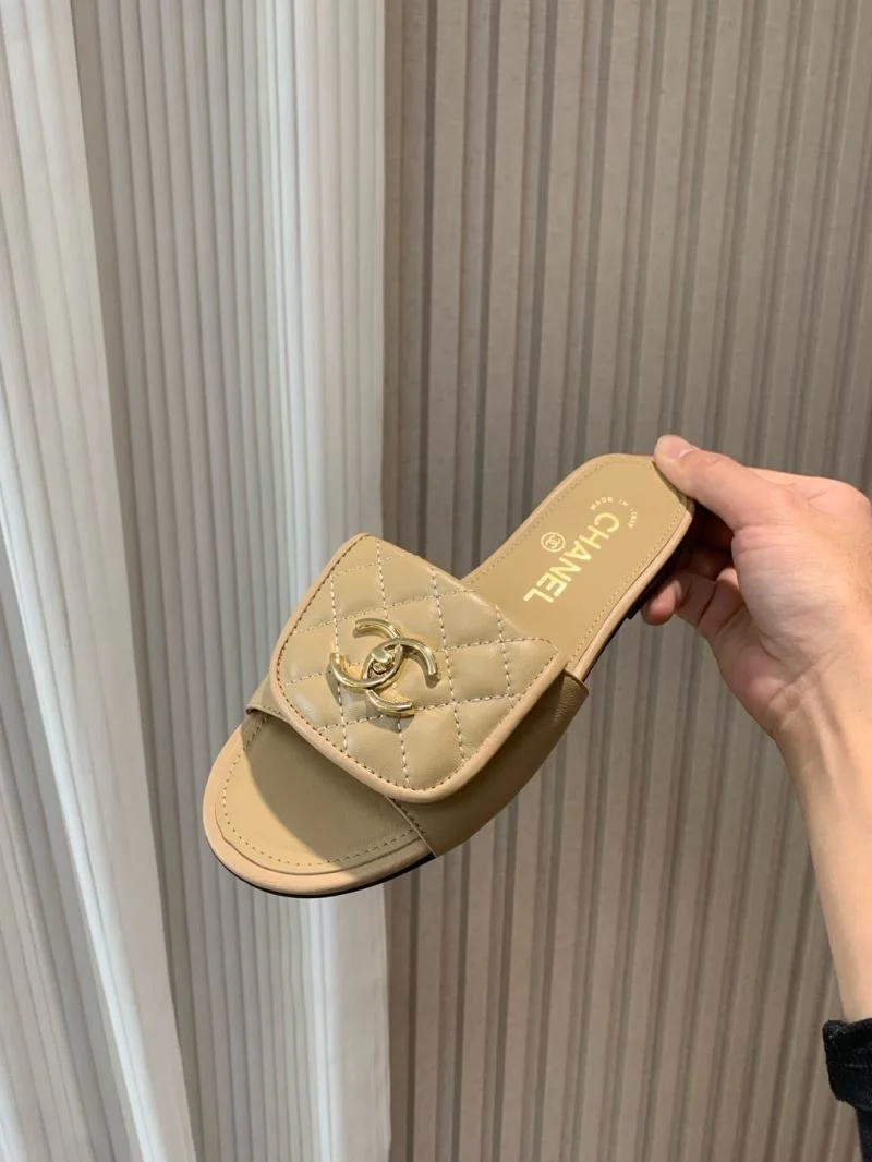 Accurate model Chanel Slippers