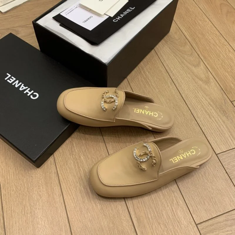 Top match Chanel Slippers