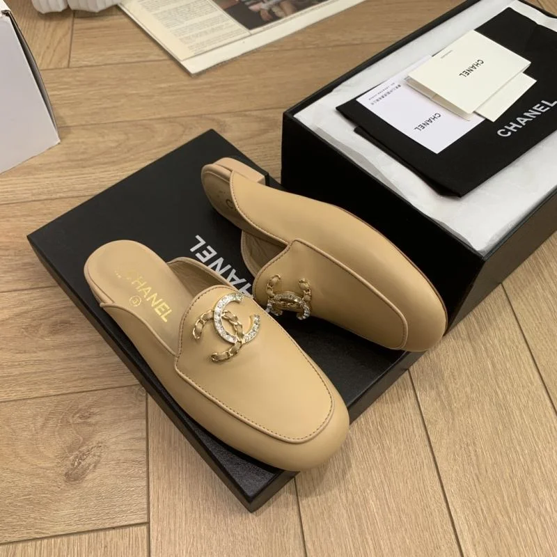 Top match Chanel Slippers