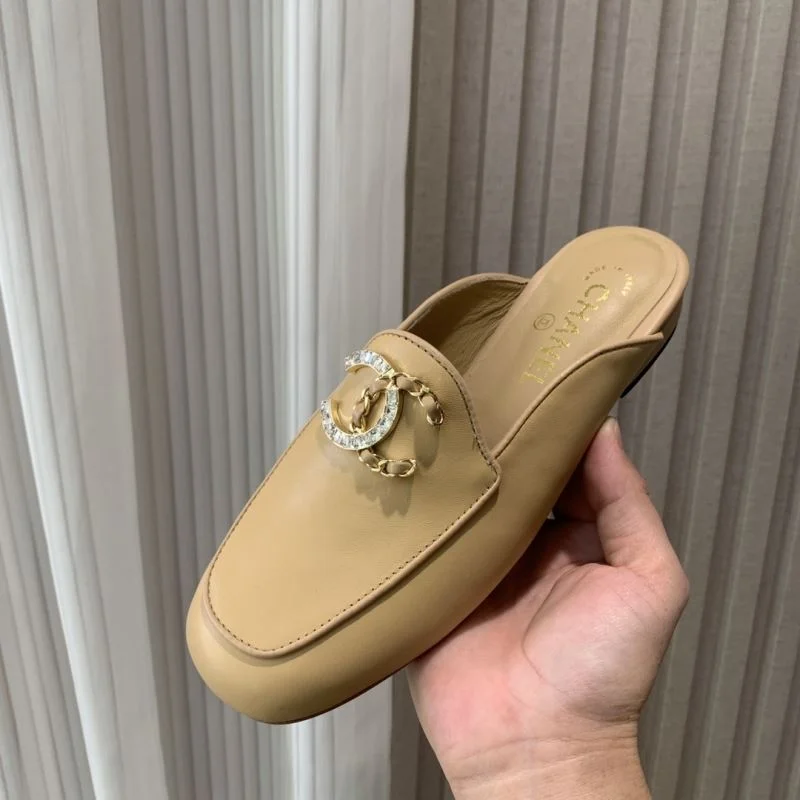 Top match Chanel Slippers