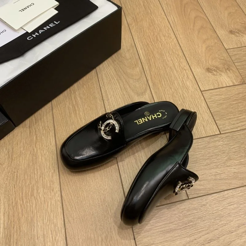 Low-cost Chanel Slippers