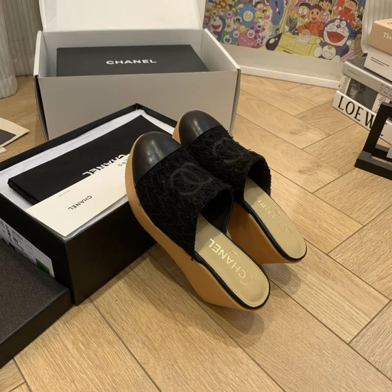 1:1 copy Chanel Slippers