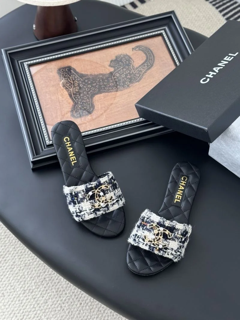 Top match Chanel Slippers
