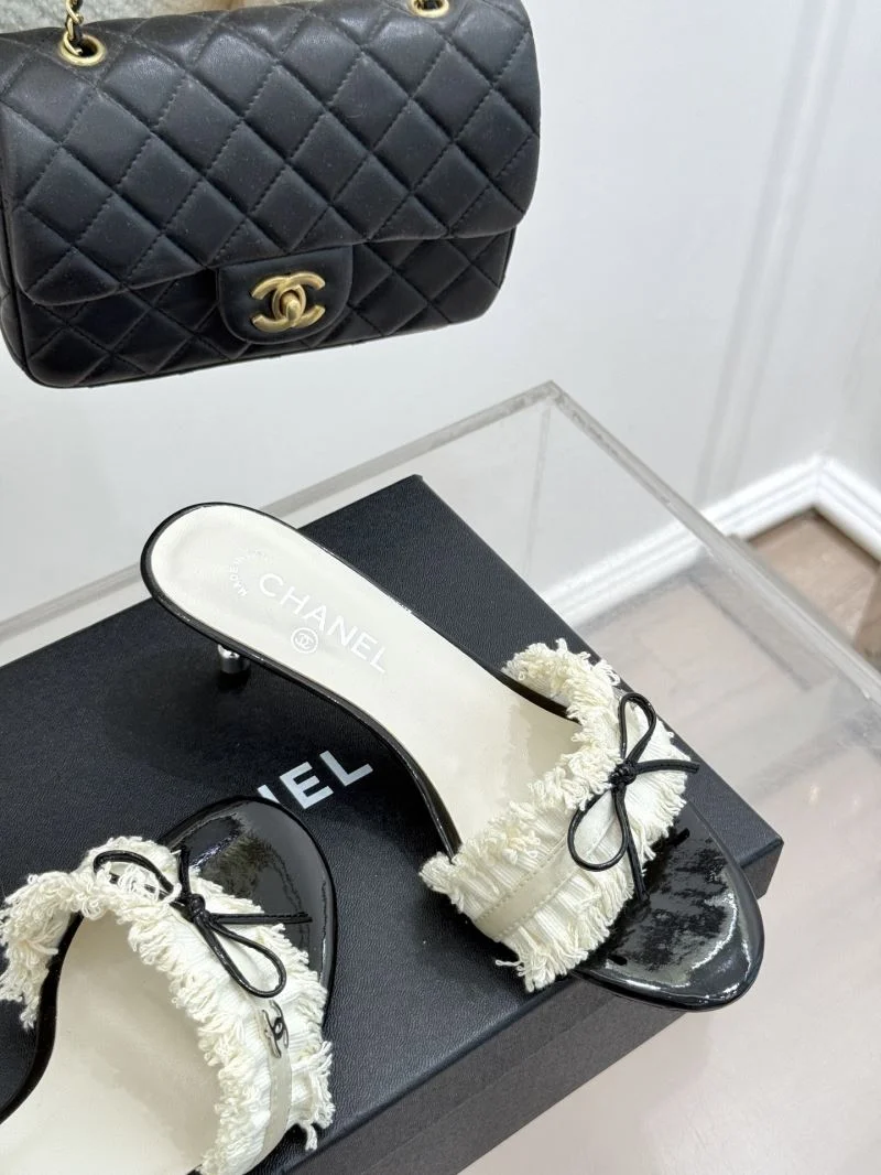 Low-cost Chanel Slippers