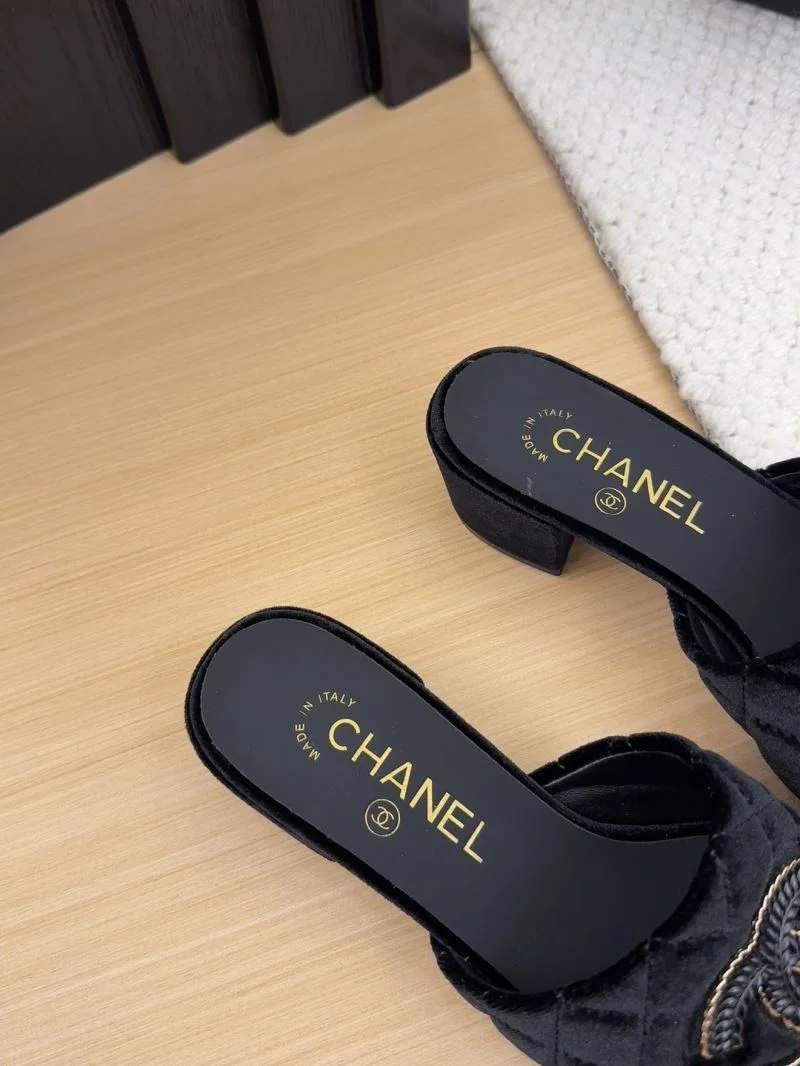 Top match Chanel Slippers