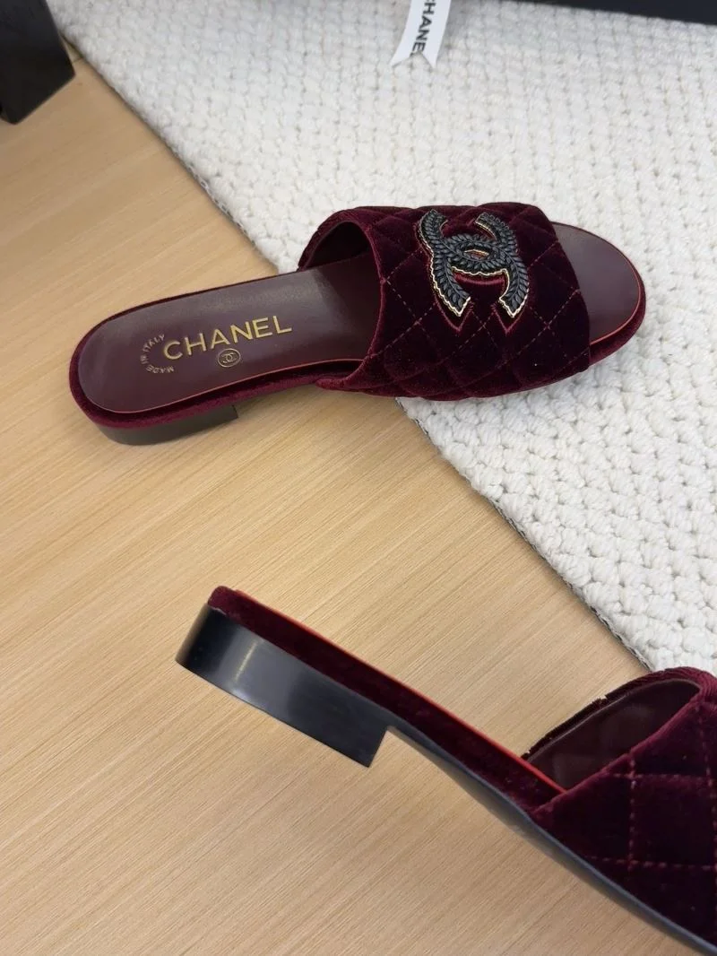 1:1 copy Chanel Slippers