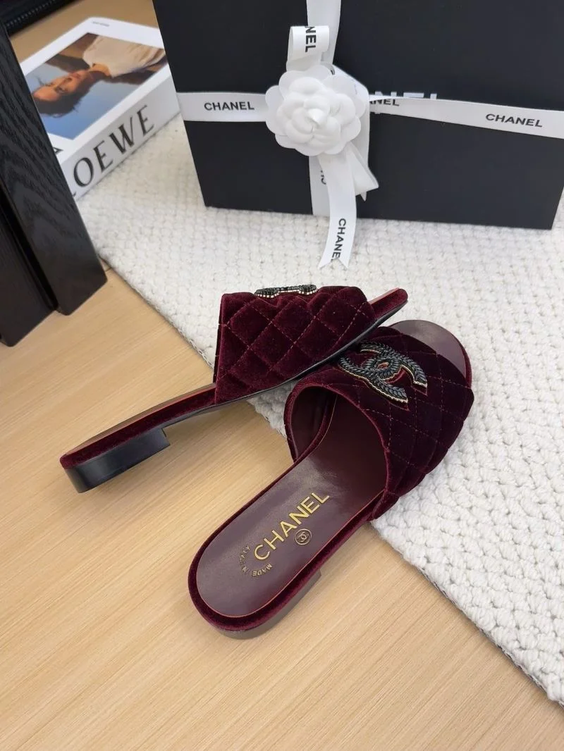 1:1 copy Chanel Slippers