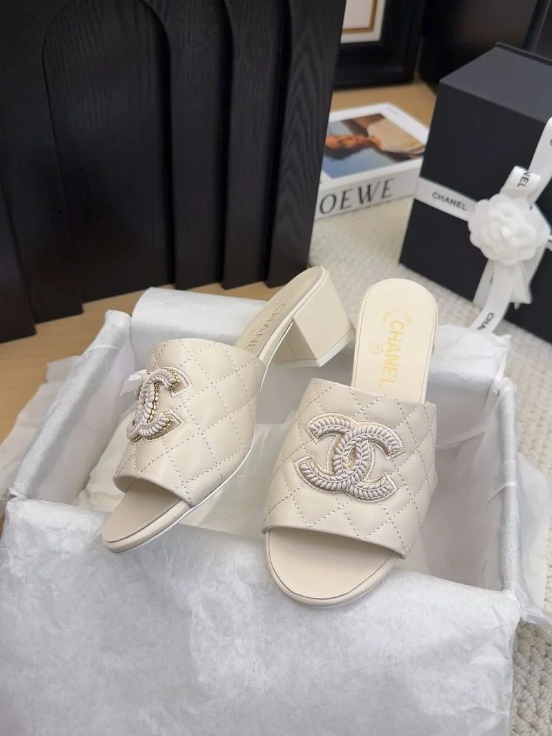 Mirror quality Chanel Slippers