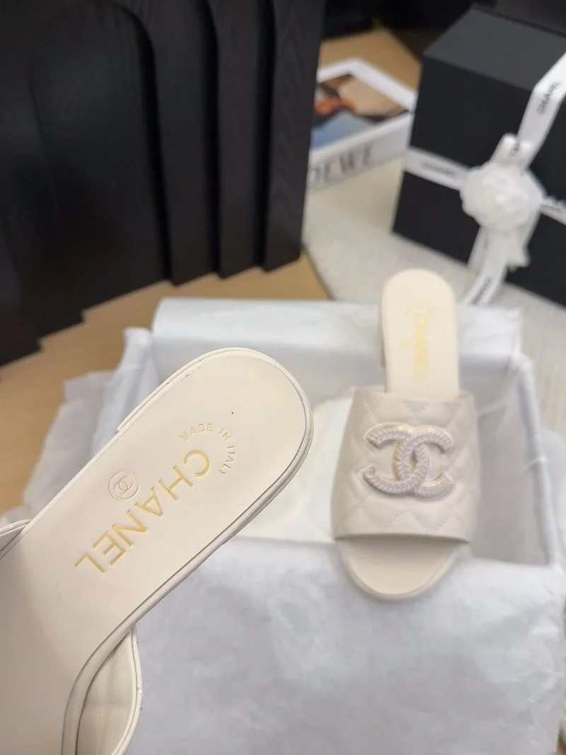 Mirror quality Chanel Slippers