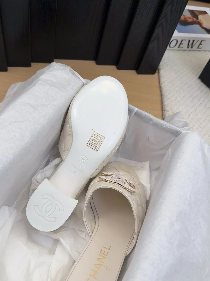 Mirror quality Chanel Slippers