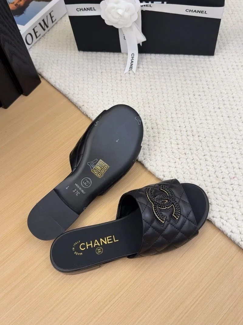 Mirror quality Chanel Slippers
