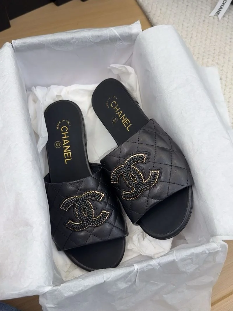 Mirror quality Chanel Slippers