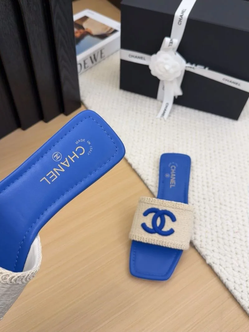 Low-cost Chanel Slippers