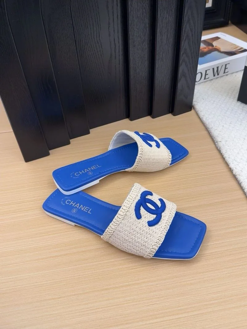 Low-cost Chanel Slippers