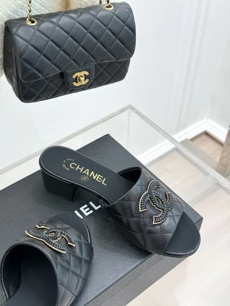 Low-cost Chanel Slippers