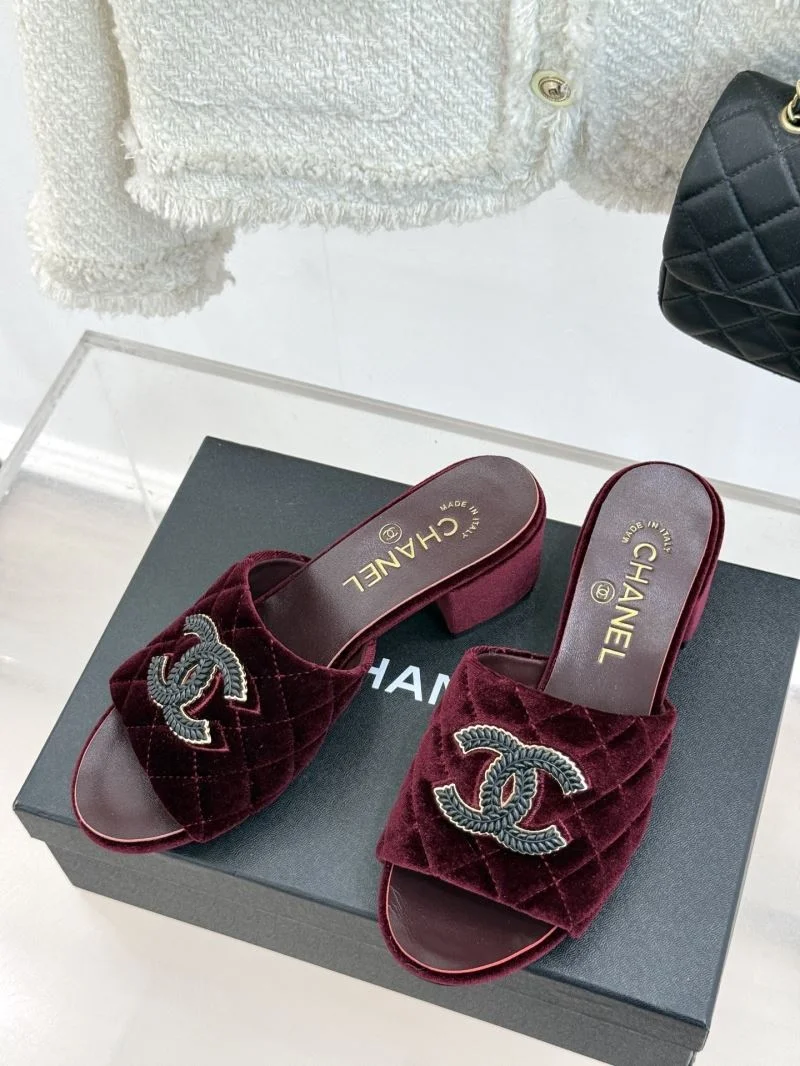 Low-cost Chanel Slippers