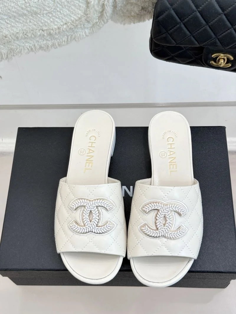 Mirror quality Chanel Slippers