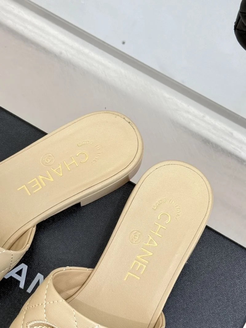 Top match Chanel Slippers