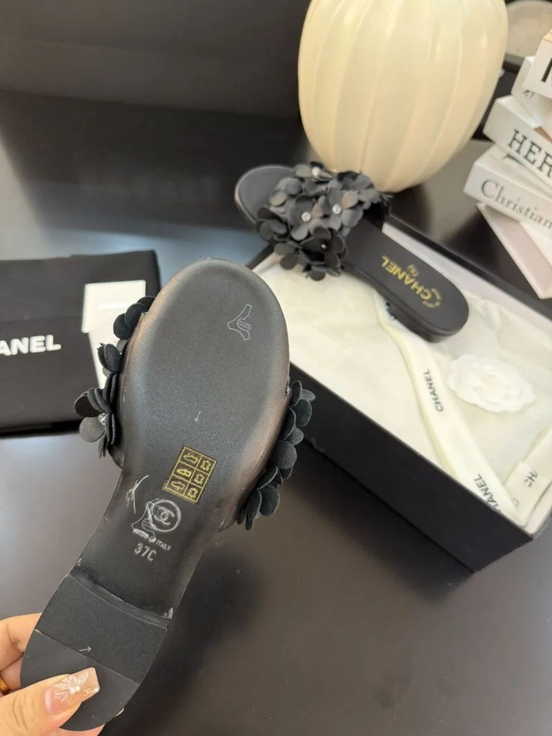 Exact replica Chanel Slippers