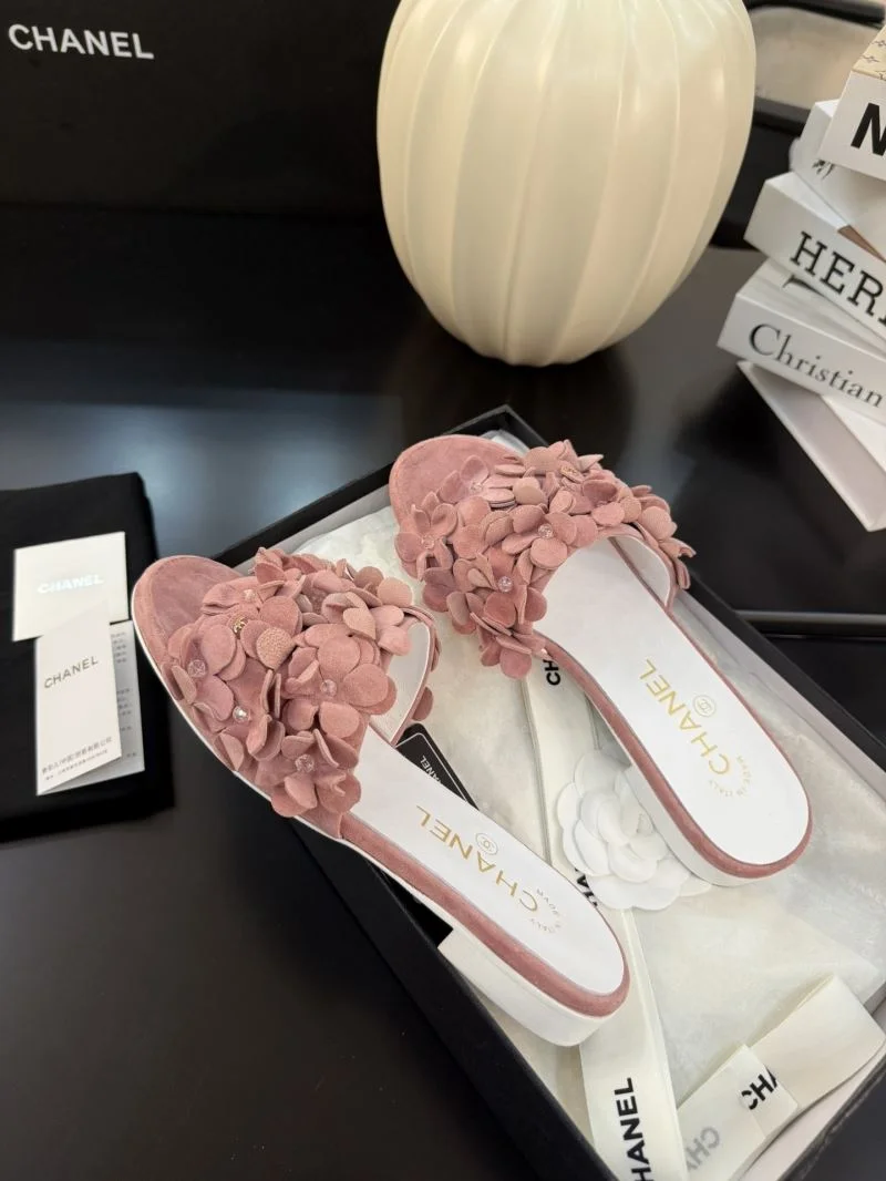 Mirror quality Chanel Slippers
