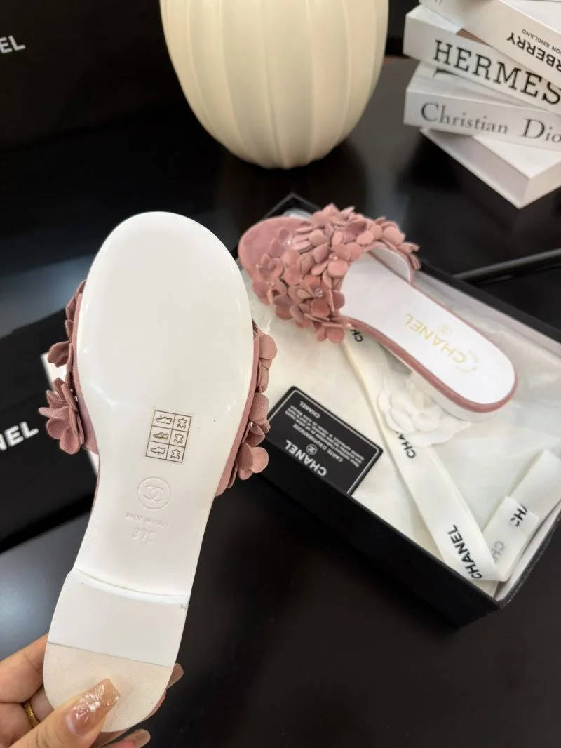 Mirror quality Chanel Slippers