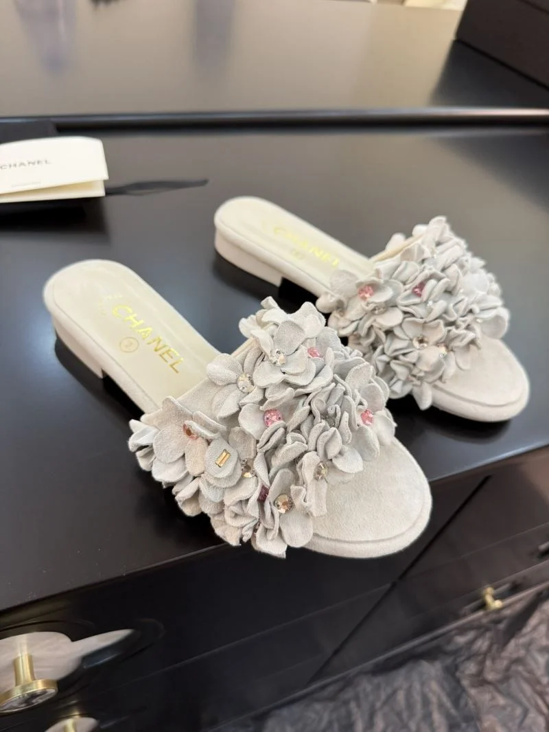 Brand-original Chanel Slippers