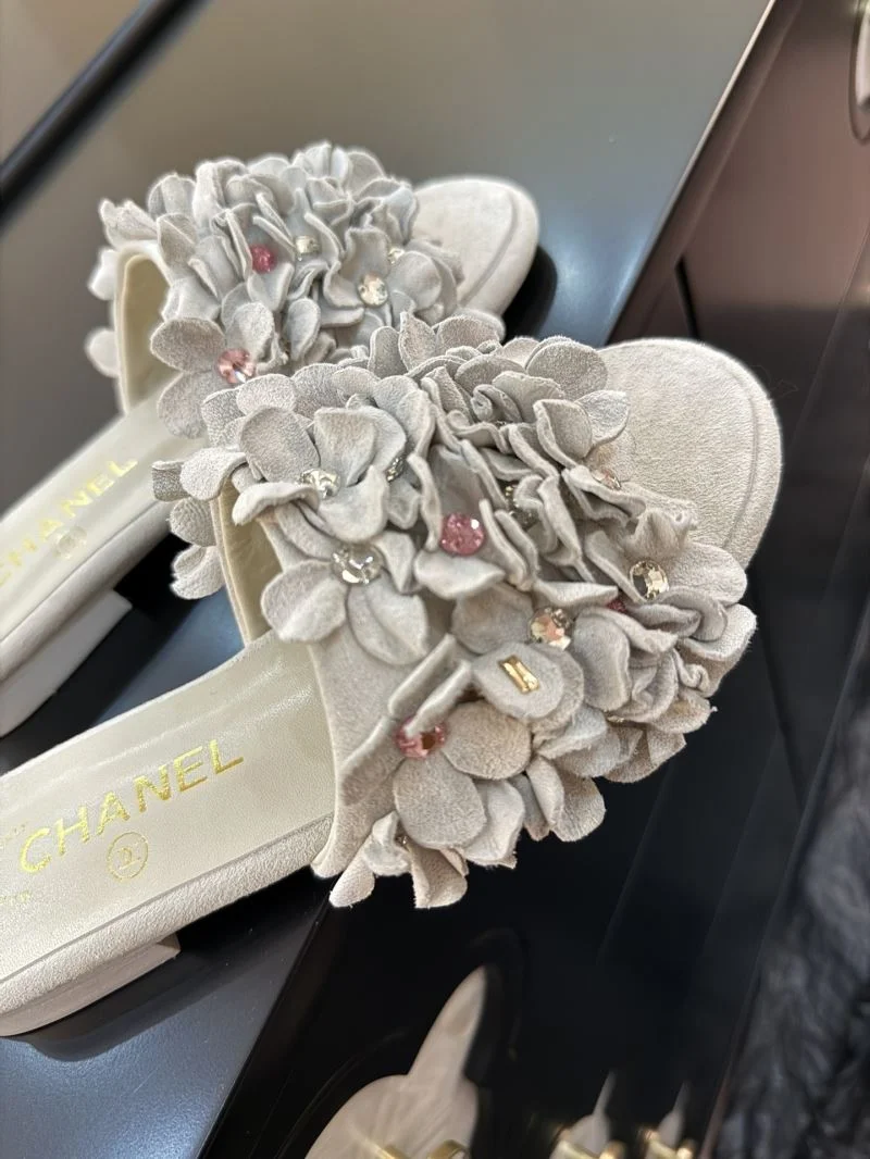 Brand-original Chanel Slippers