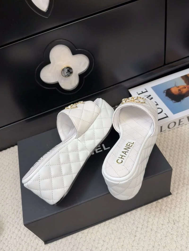 Exact replica Chanel Slippers