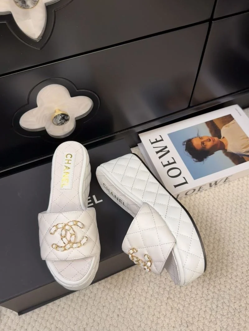 Exact replica Chanel Slippers