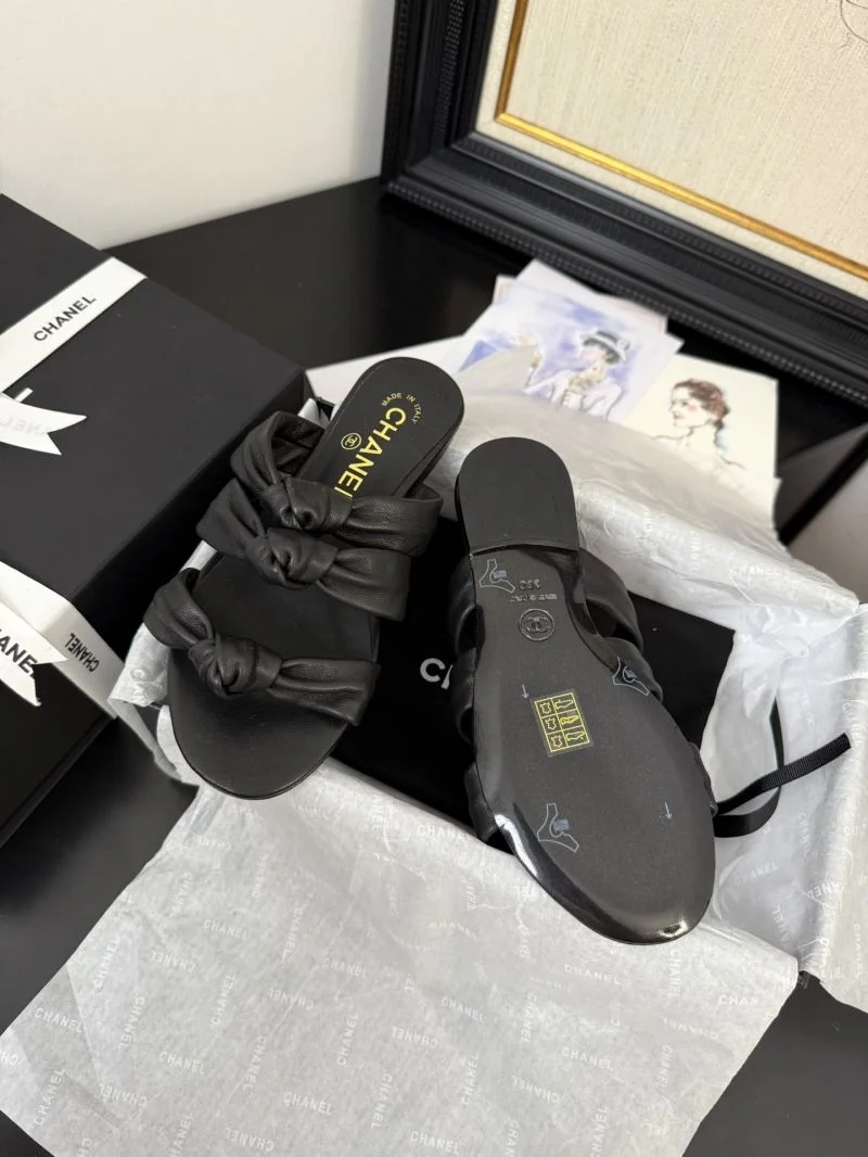 Accurate model Chanel Slippers
