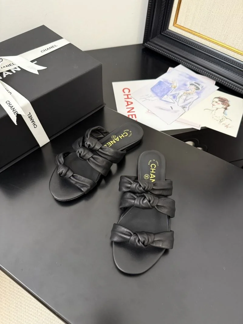 Accurate model Chanel Slippers