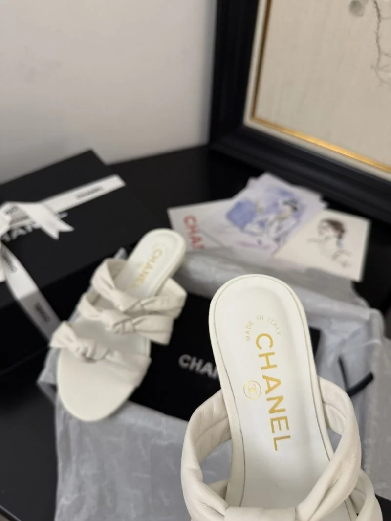 1:1 copy Chanel Slippers