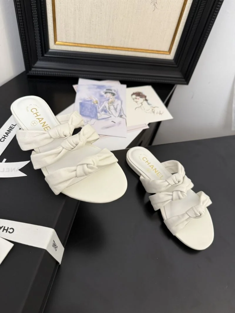 1:1 copy Chanel Slippers