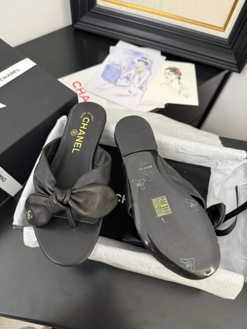 Mirror quality Chanel Slippers