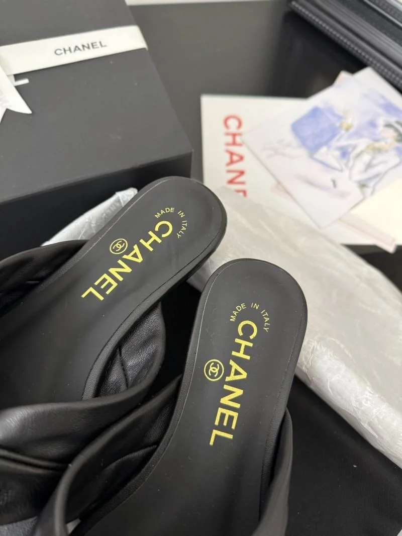 Mirror quality Chanel Slippers