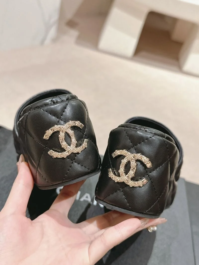 Brand-authenticated Chanel Slippers