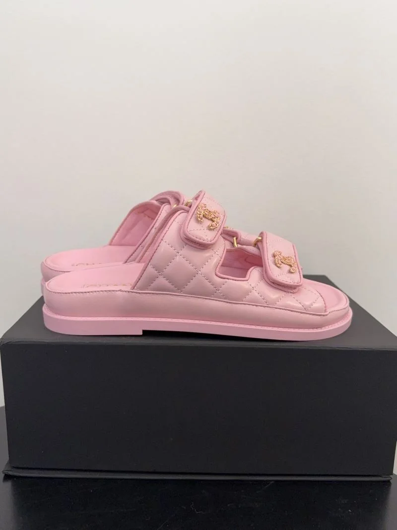 Inexpensive Chanel Slippers
