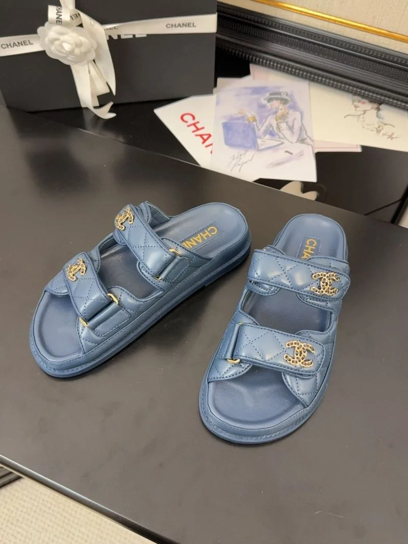 Accurate model Chanel Slippers